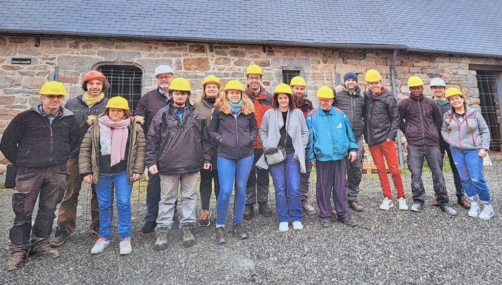 Chantier solidaire avec l'association Le Caillou Blanc - Le Logis Breton